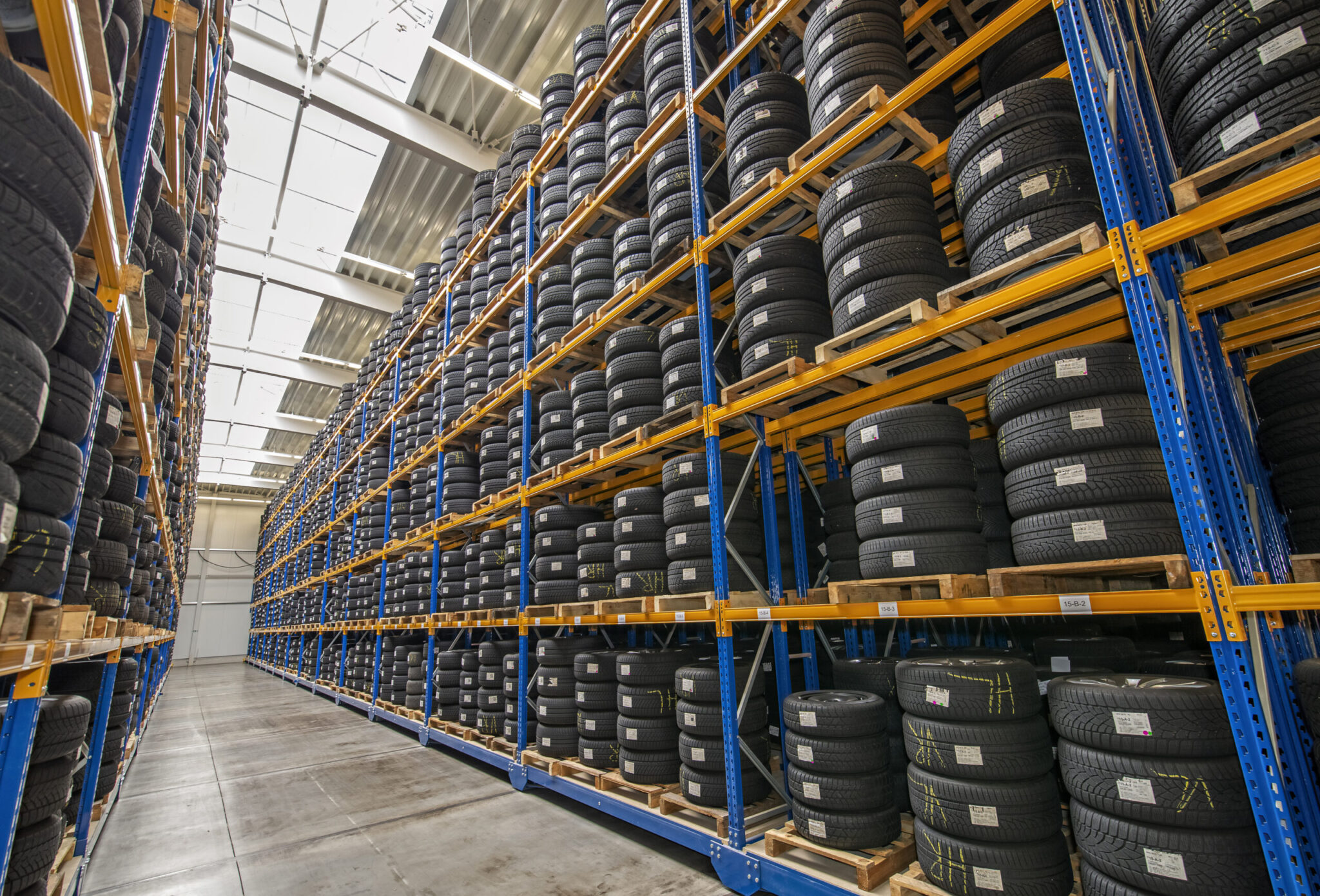 Automated Tire Storage and Retrieval Control System | DMC, Inc.